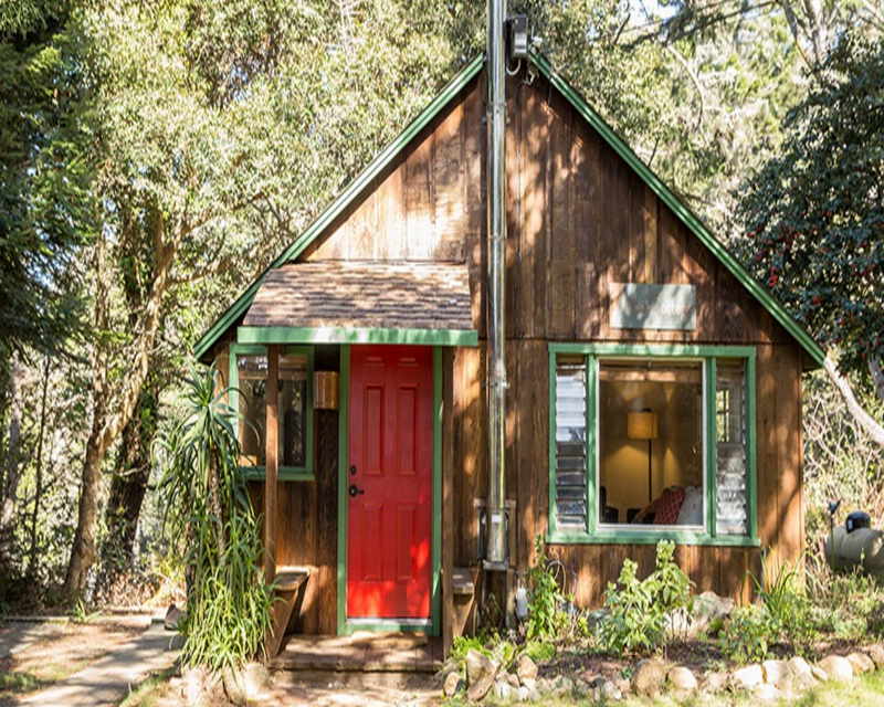 Pine Cottage Exterior